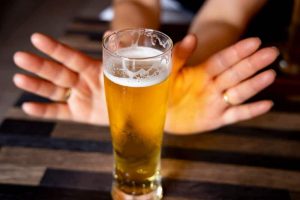 Weekend Alcoholic Symptoms & How to Avoid Weekend Alcoholism