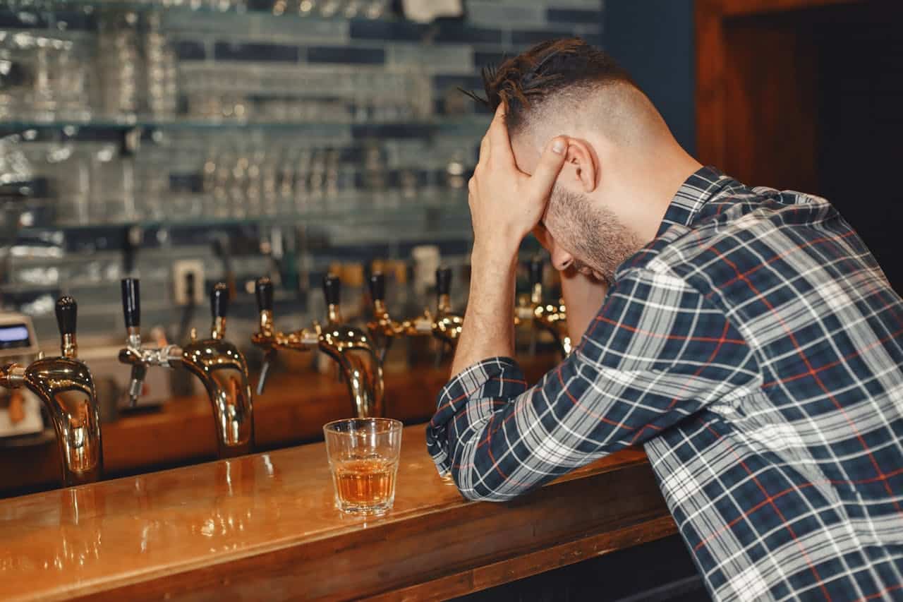 Alcohol Poisoning: Symptoms, Causes, and Treatment Options